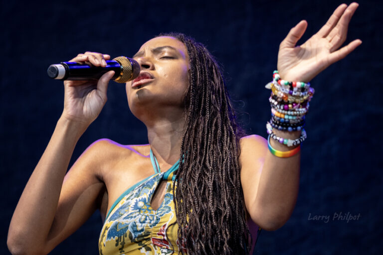 Review: Allison Russell in Indianapolis - Music News And Views